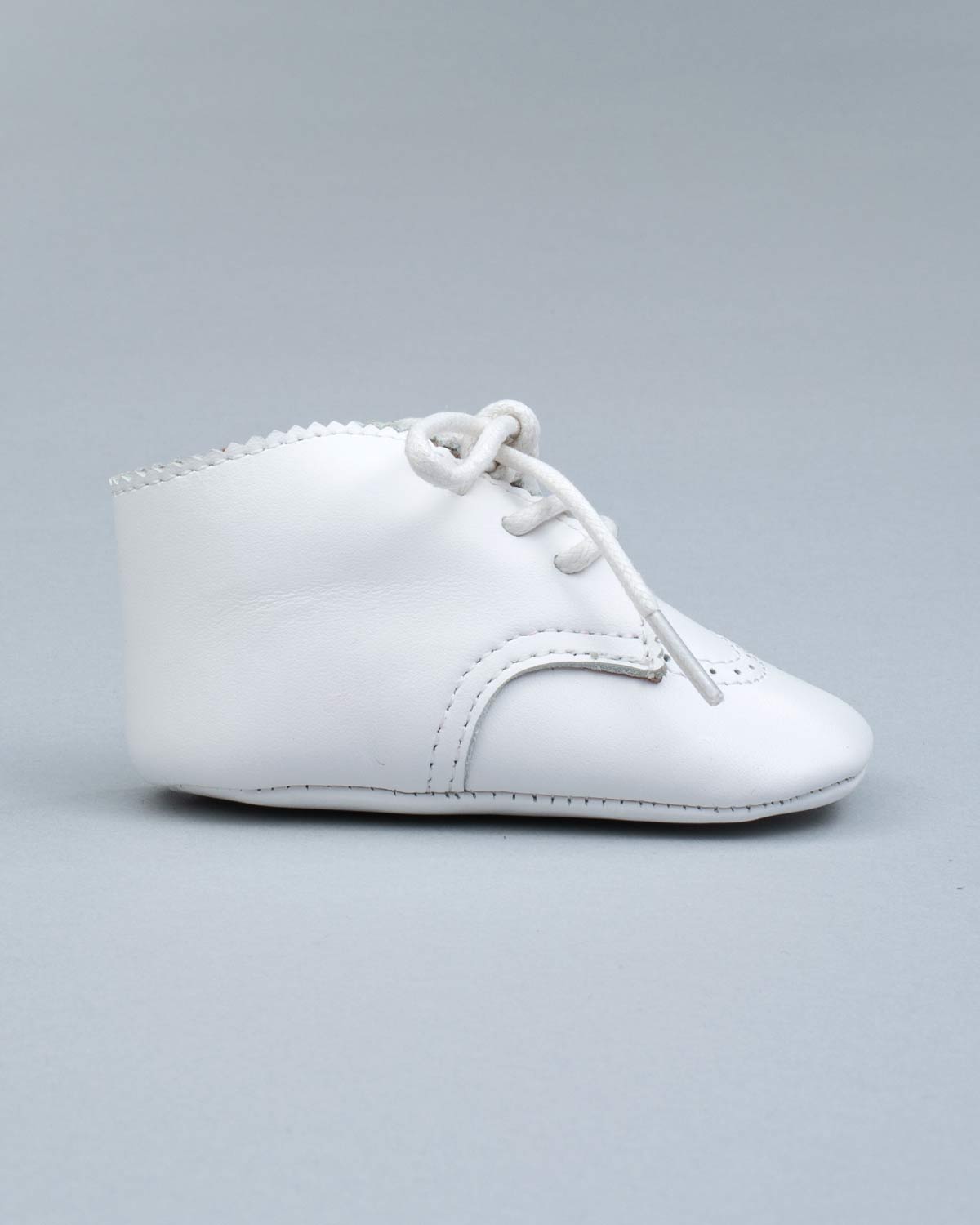 Oliver White Leather Brogue Crib Shoe – Fleurisse by Spring Flowers